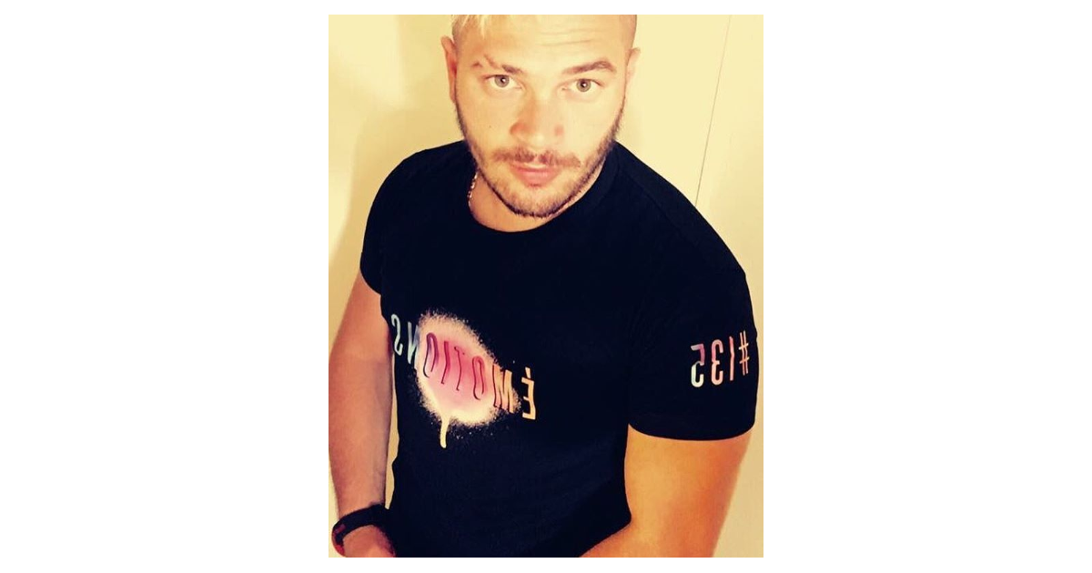 Jul : 270 morceaux inédits en stock et l'extrait d'un nouveau son, il ...