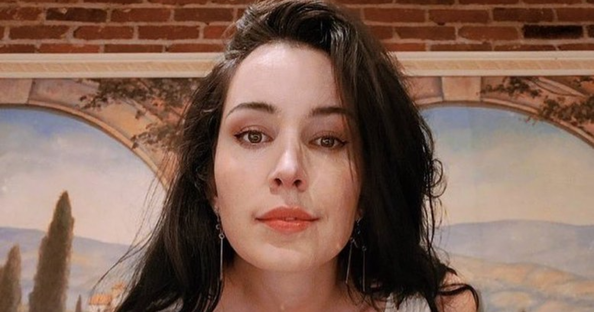 Cette star d'OnlyFans a fait deux fois plus l'amour qu'elle n'a pris de douche en 2022 - Purebreak