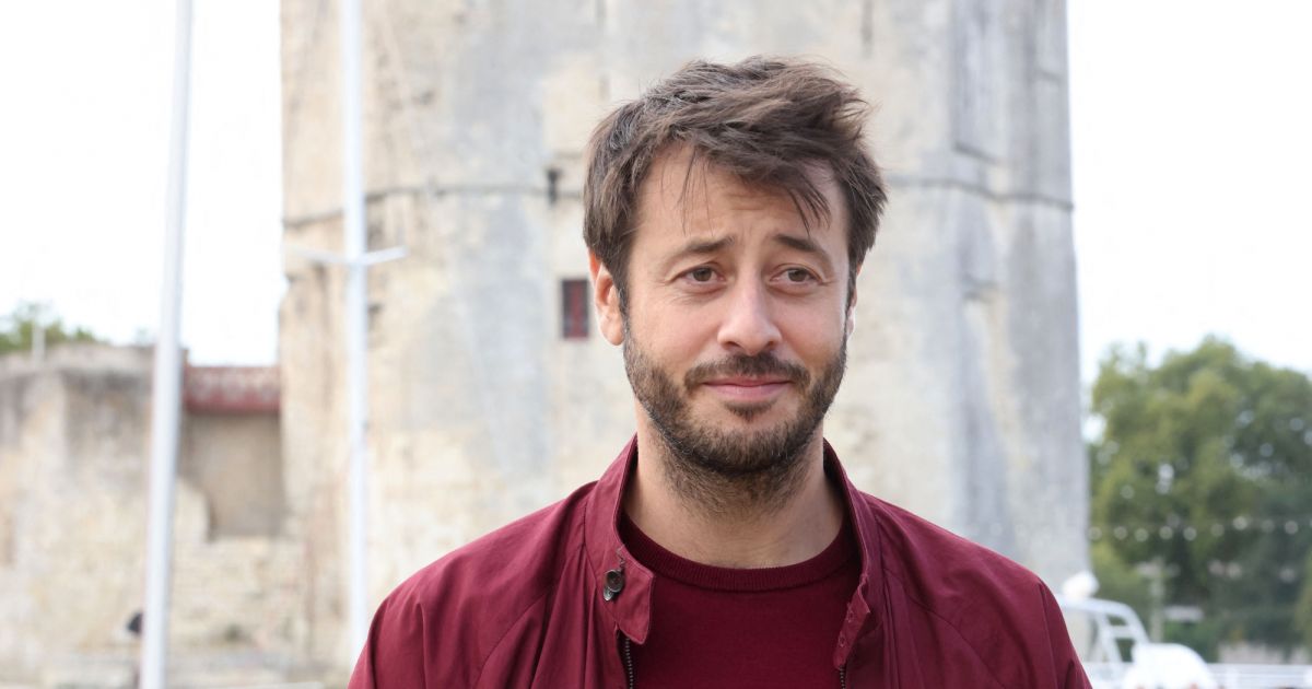 Benjamin Bourgois au photocall de la série Un si grand soleil lors de ...