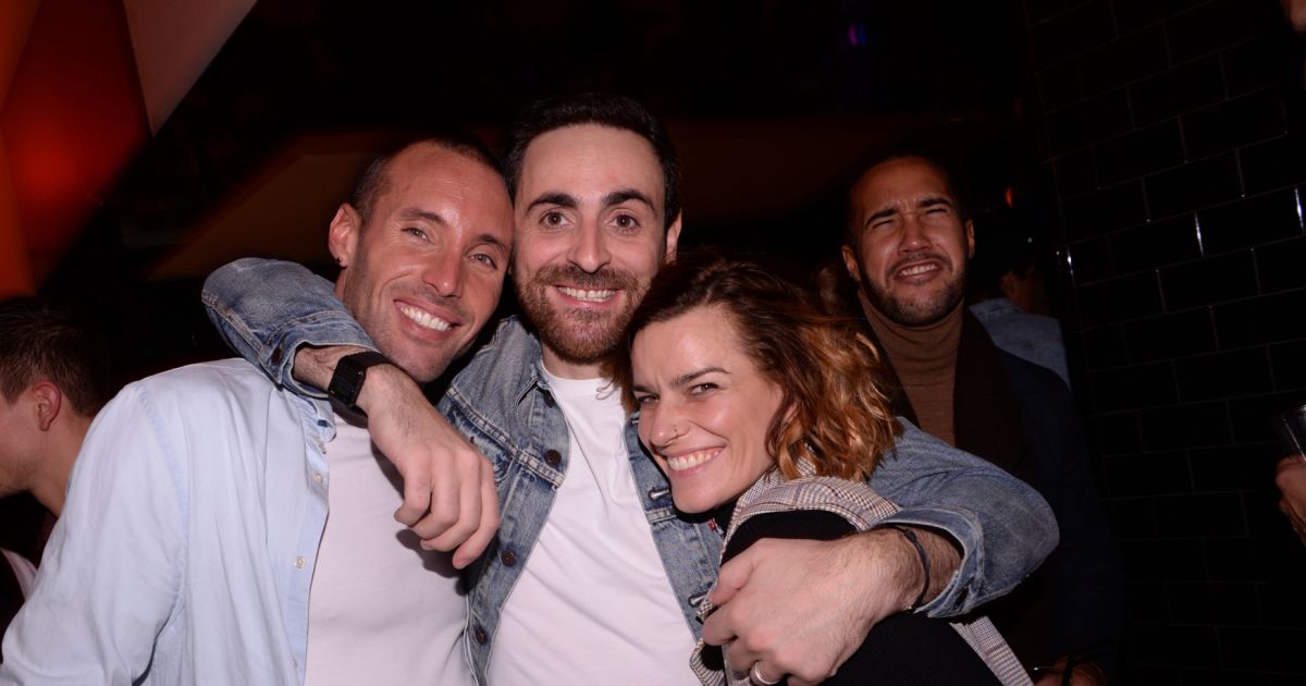 Camille Combal avec Sami El Gueddari et Fauve Hautot à l'after-party de ...