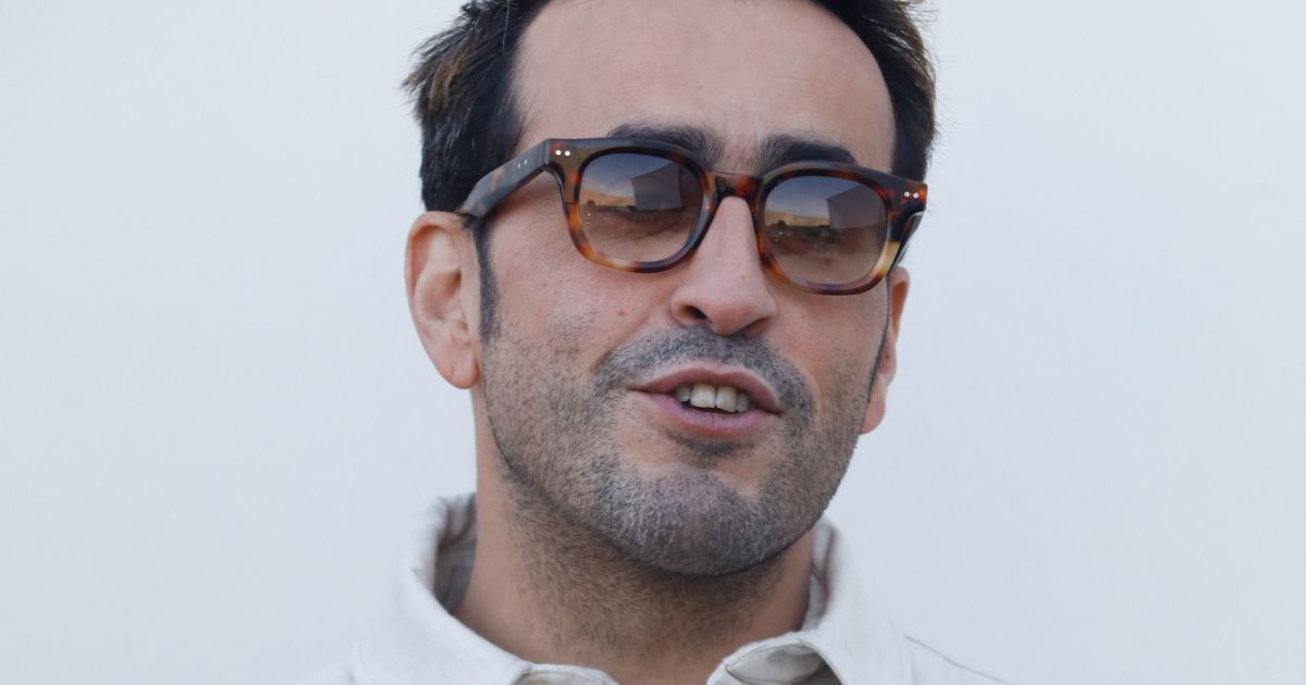 Avec, comme toujours, quelques touches d'humour. Jonathan Cohen - Les célébrités au photocall du ...