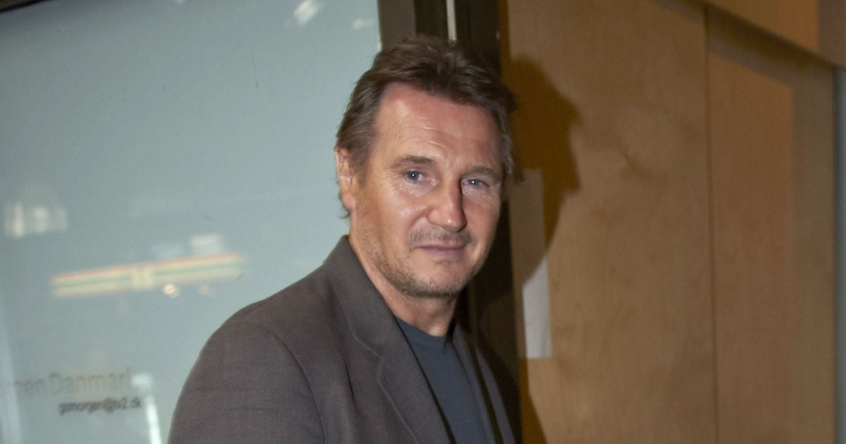 LIAM NEESON ARRIVE A LA PREMIERE DU FILM TAKEN 2 A COPENHAGUE, LE 10 ...