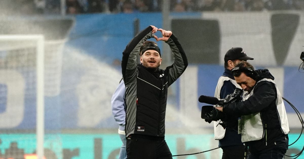 Le rappeur marseillais Jul lors du mMatch de championnat de Ligue 1 ...