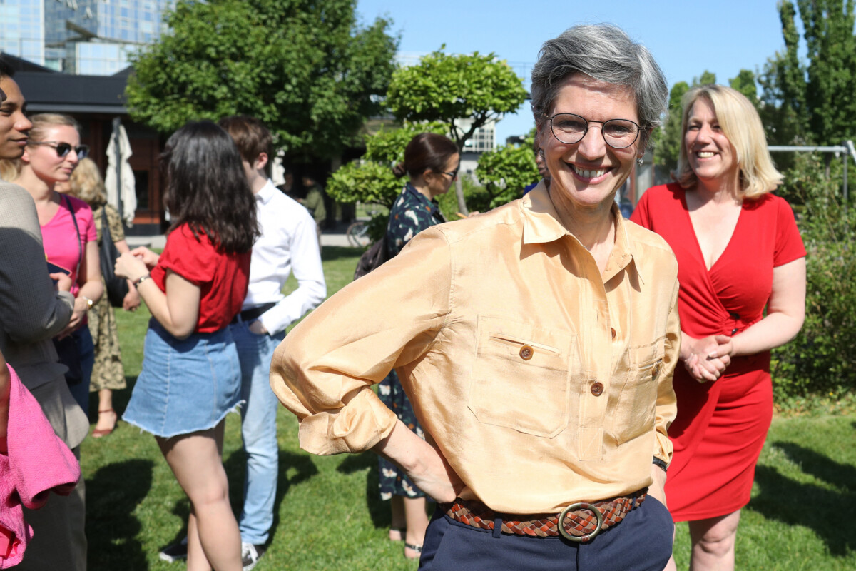 Photo : Sandrine Rousseau et Danielle Simonnet - Les candidats aux ...