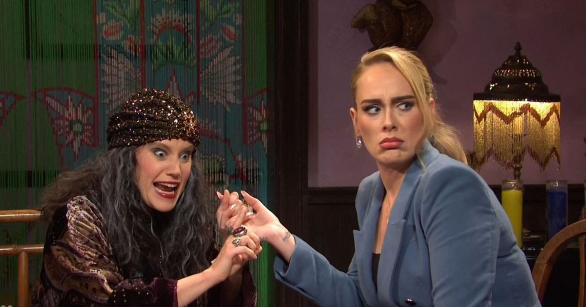 Adele très amaigrie dans l'émission Saturday Night Live à Los Angeles, le 24 octobre 2020 ...