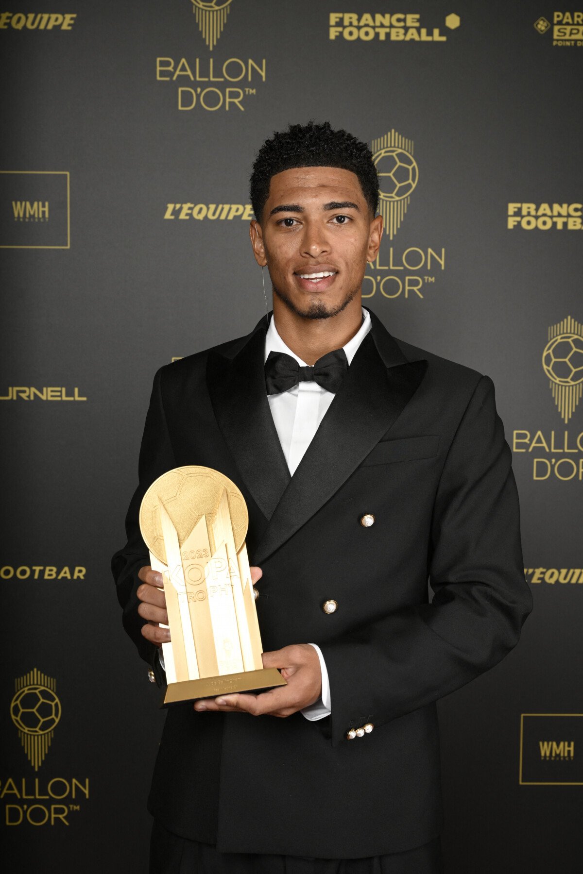 Photo : Jude Bellingham (Le Trophée Kopa, qui récompense le meilleur ...