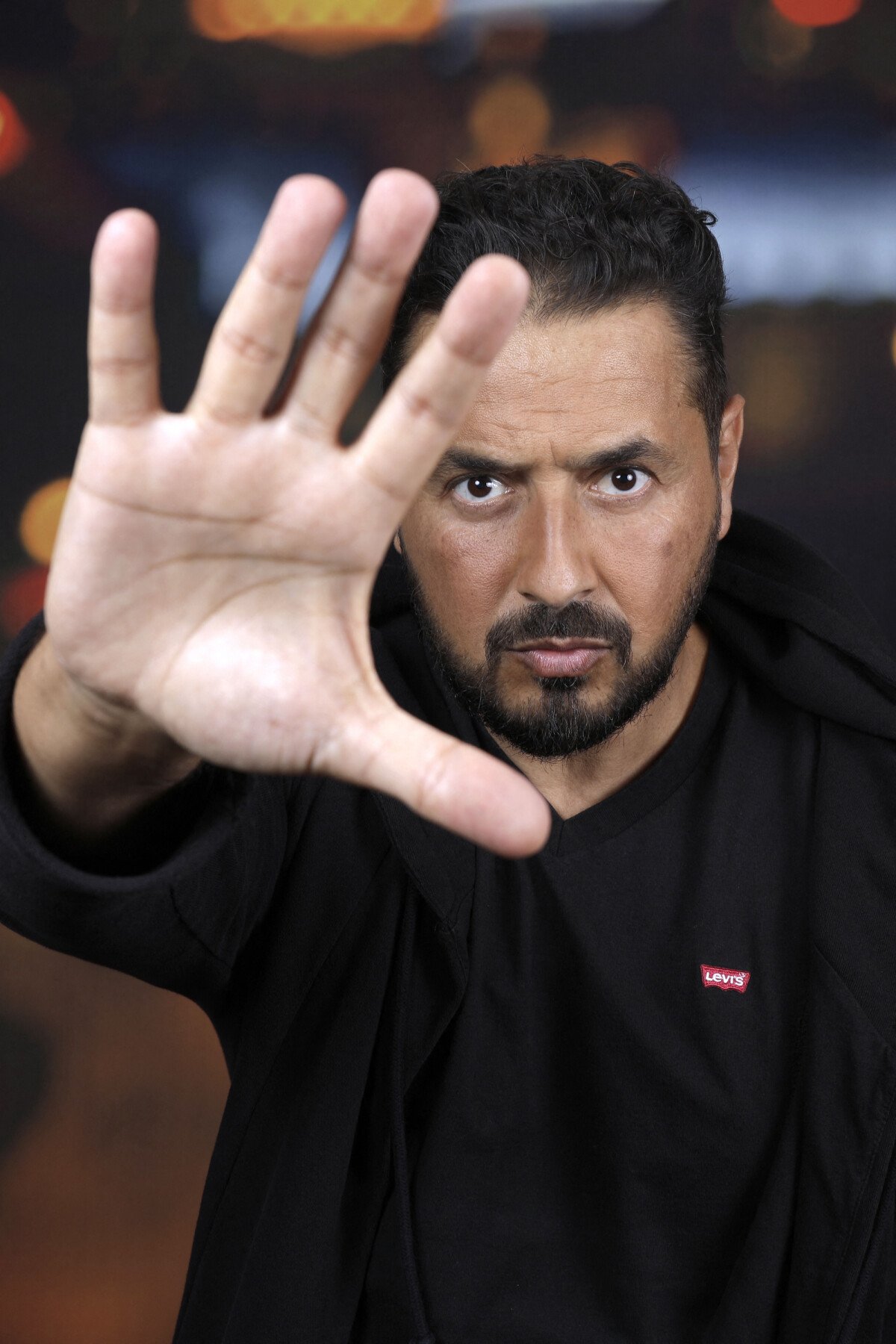 Photo : Portrait de Moundir lors de l'enregistrement de l'émission ...