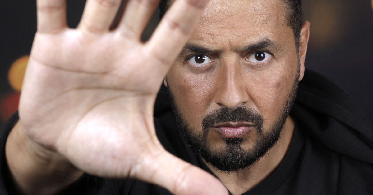 Portrait de Moundir lors de l'enregistrement de l'émission Chez Jordan ...