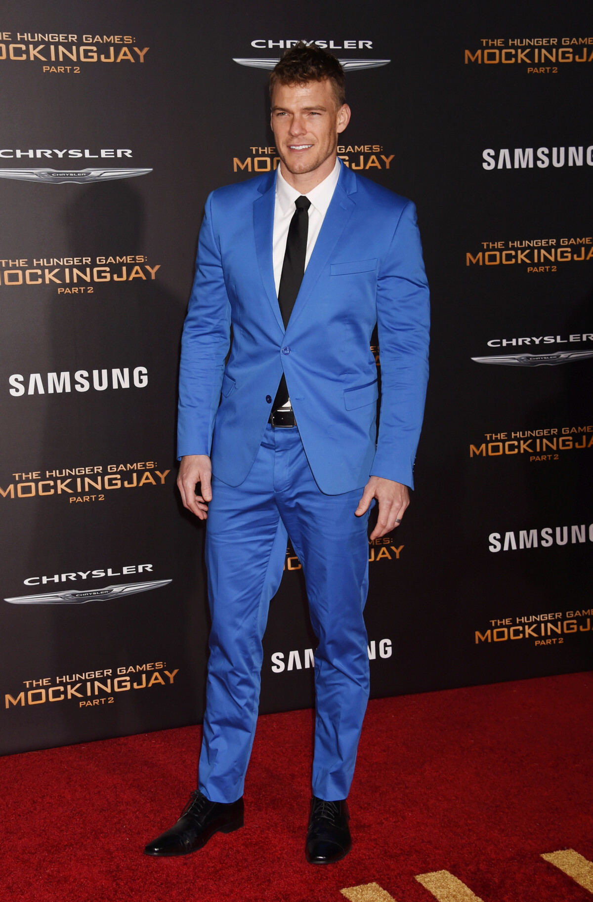 Photo : Alan Ritchson - Première de Hunger Games La révolte partie 2 à ...