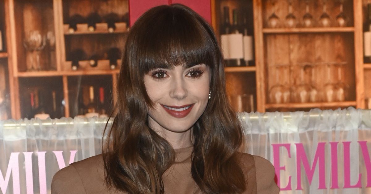 Lily Collins - Avant-première du film Netflix Emily in Paris saison 3 ...