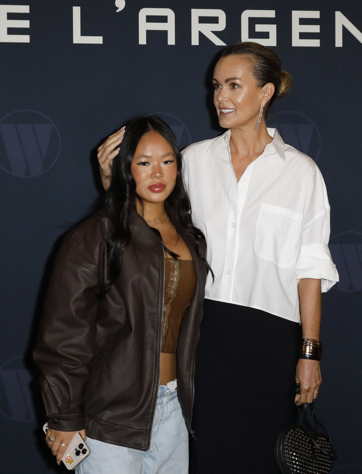 Photo : Laeticia Hallyday et sa fille Joy à l'avant-Premiere du film ...