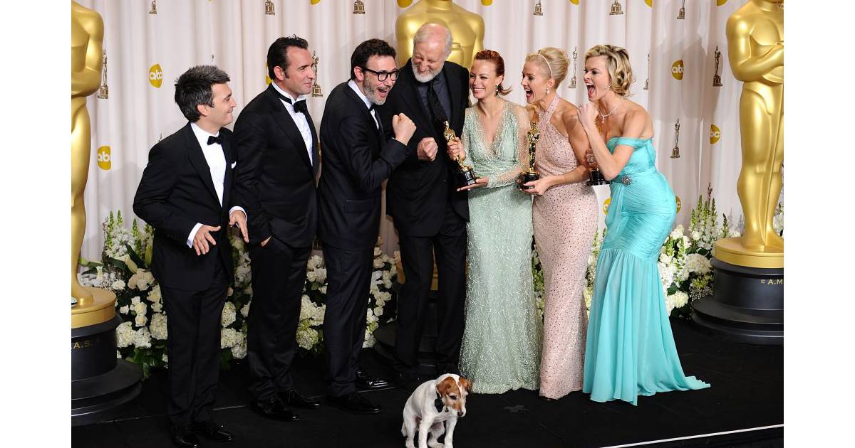 Les acteurs de The Artist ensemble aux Oscars 2012 - Purebreak