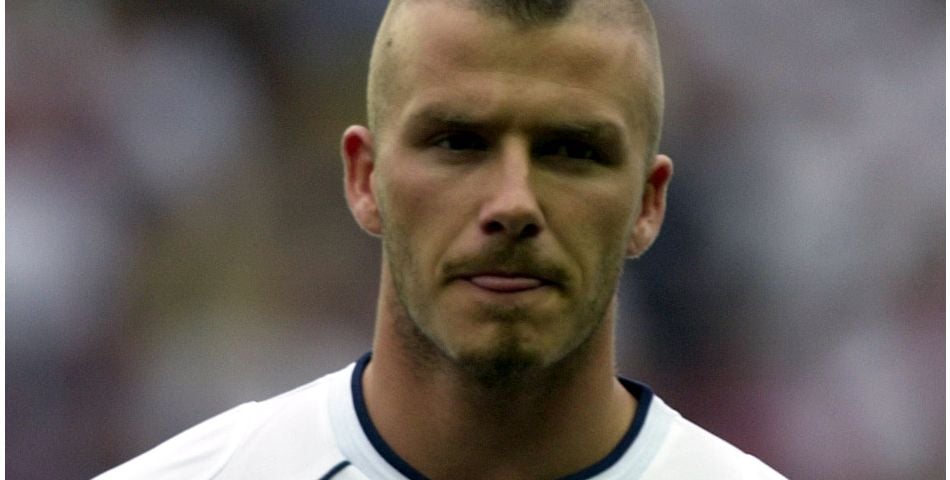 David Beckham en 2001, crête brune et côtés rasés - Purebreak