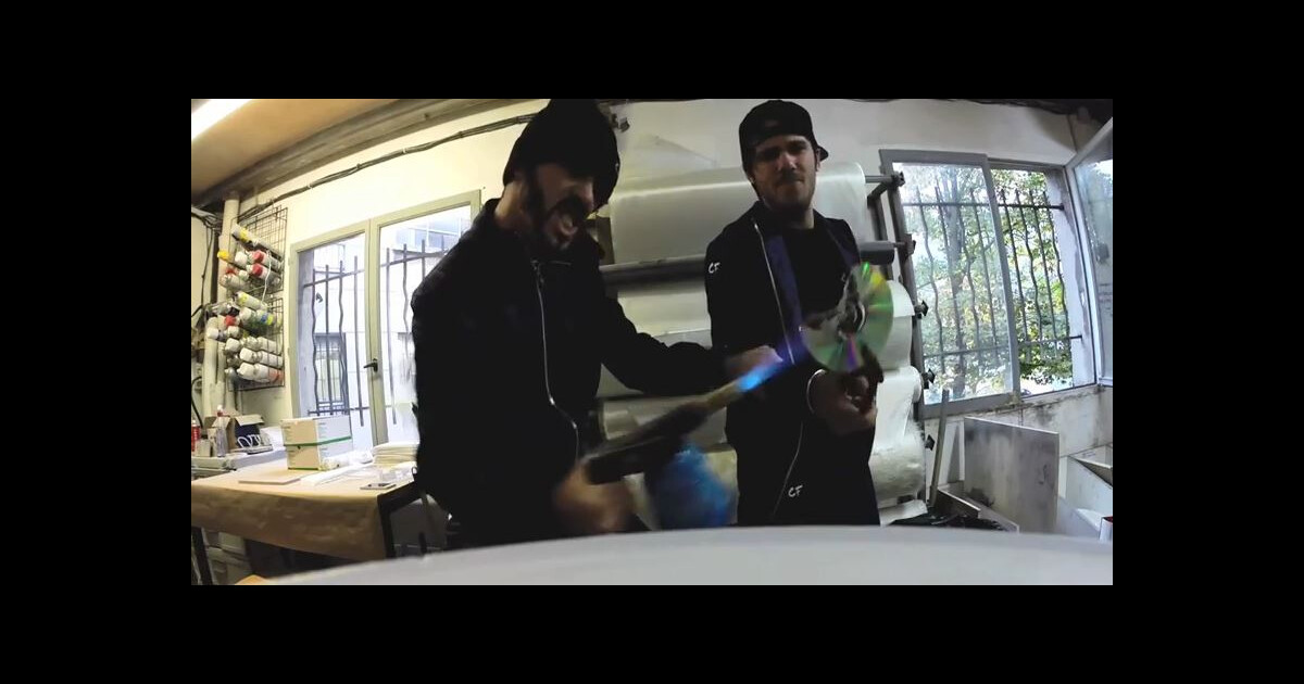 Casseurs Flowters : La Mort du disque, le clip 100% pétage de câble d ...