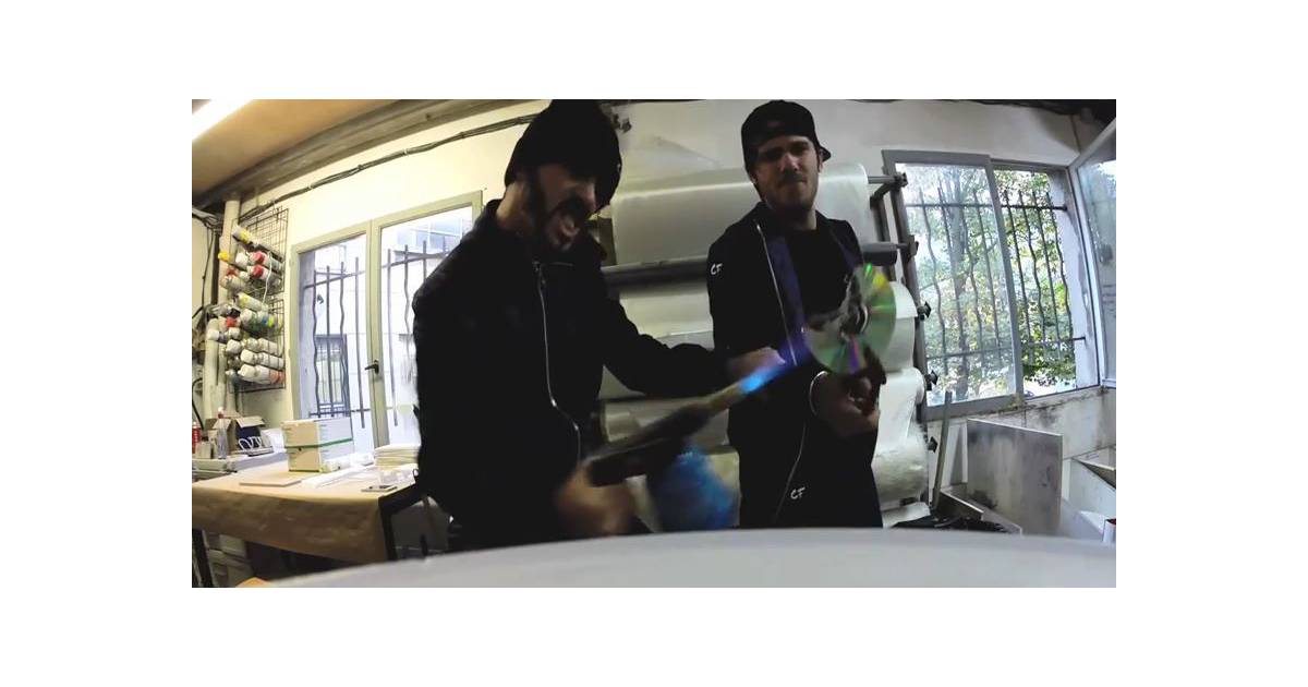 Casseurs Flowters : La Mort du disque, le clip 100% pétage de câble d ...