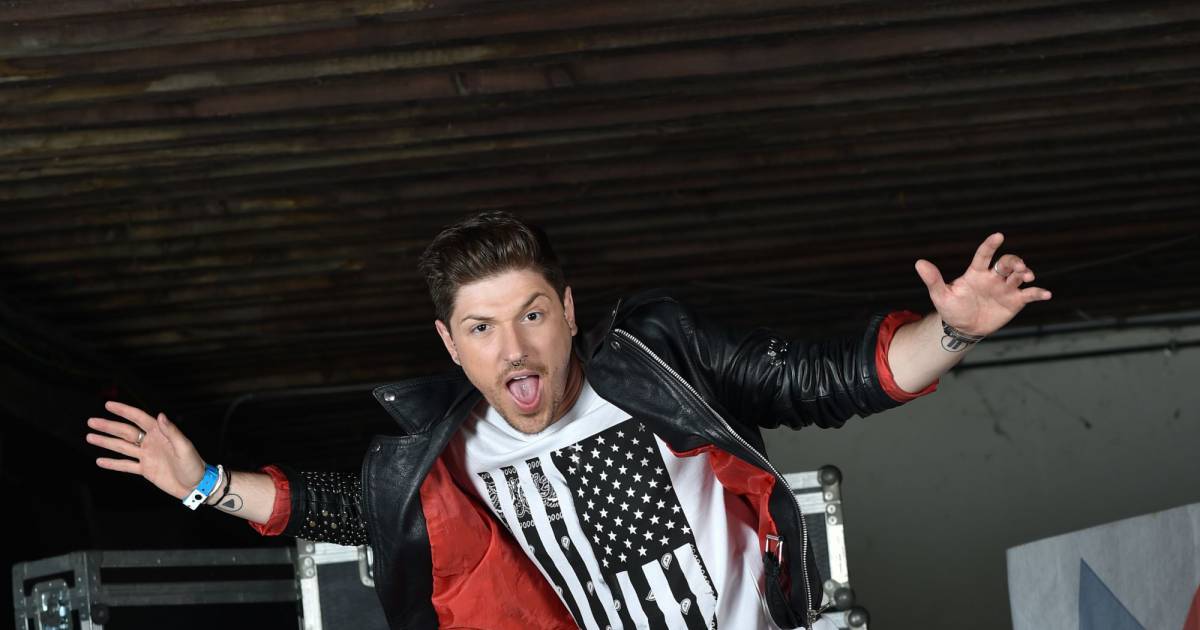 Quentin Mosimann lors de l'enregistrement du concert M6 Live à Issy-Les ...