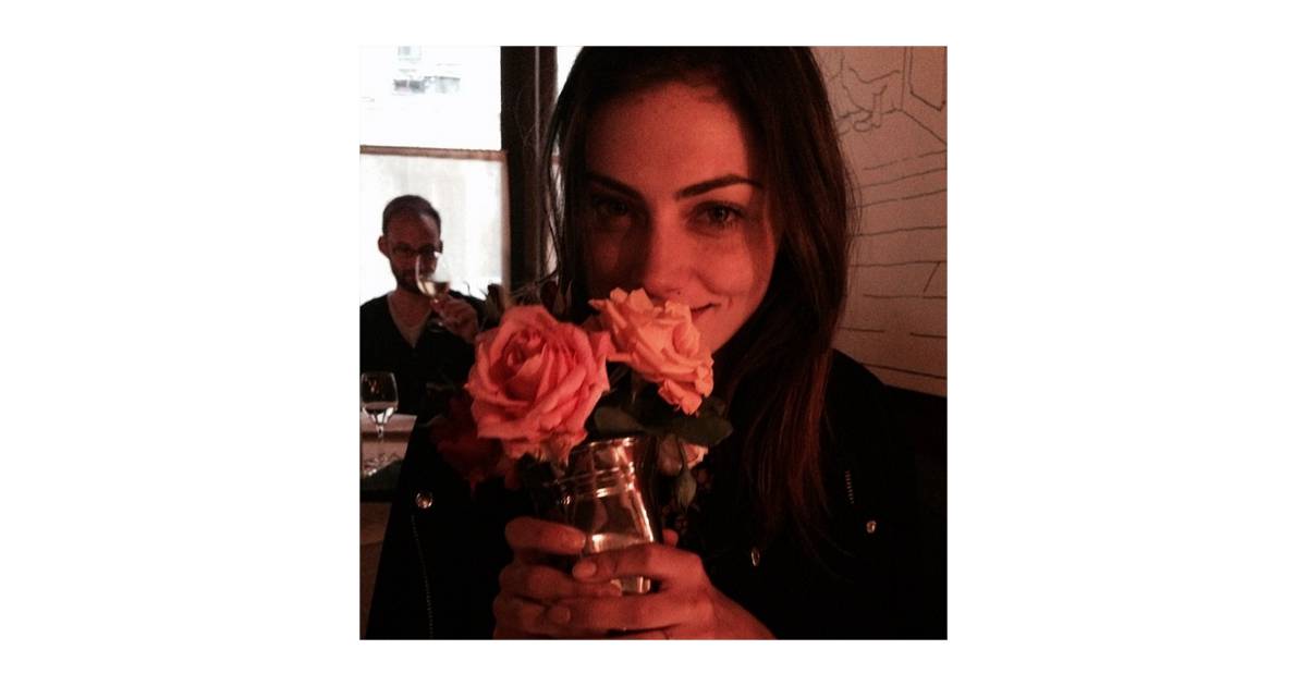 Phoebe Tonkin : Paul Wesley lui souhaite un bon anniversaire sur ...