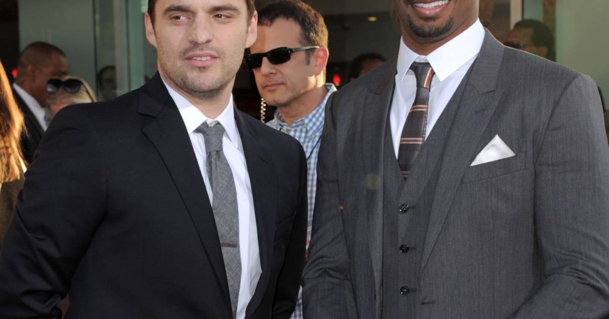 Jake Johnson et Damon Wayans Jr à l'avant-première de Let's Be Cops à ...