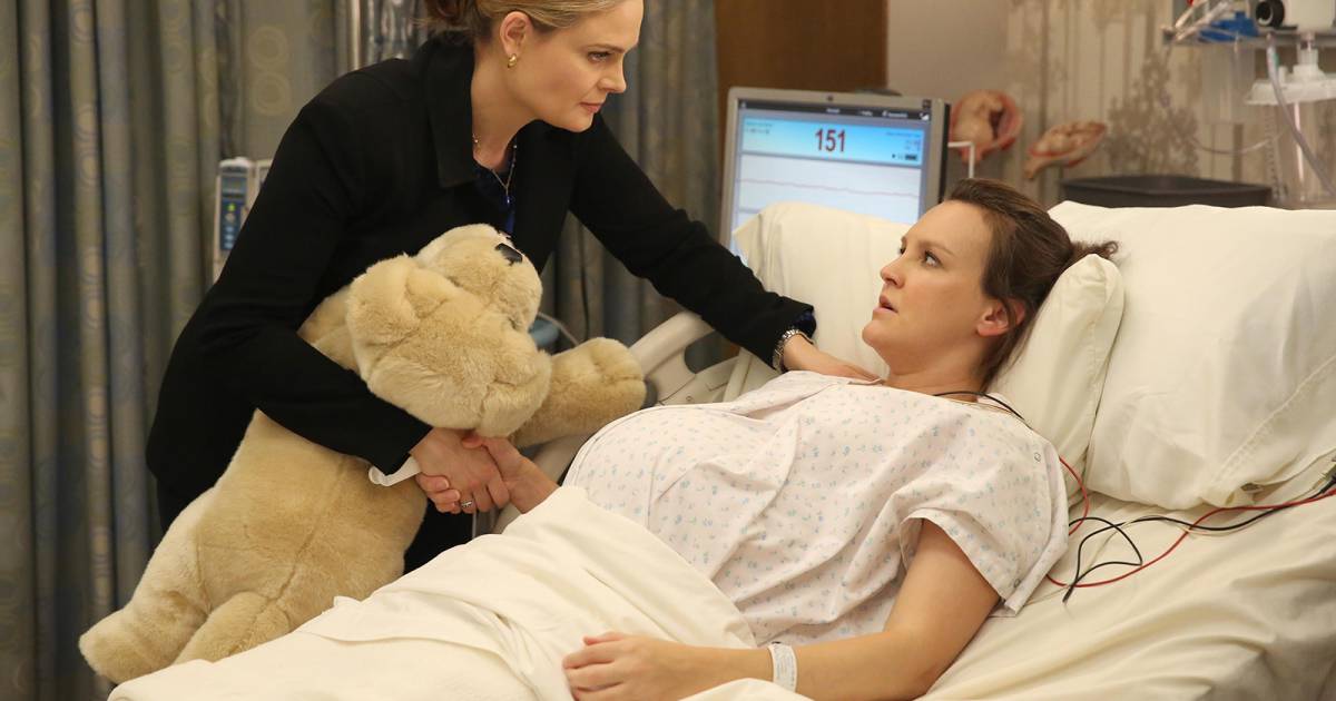 Bones saison 10 : Daisy accouche dans l'épisode 10 - Purebreak