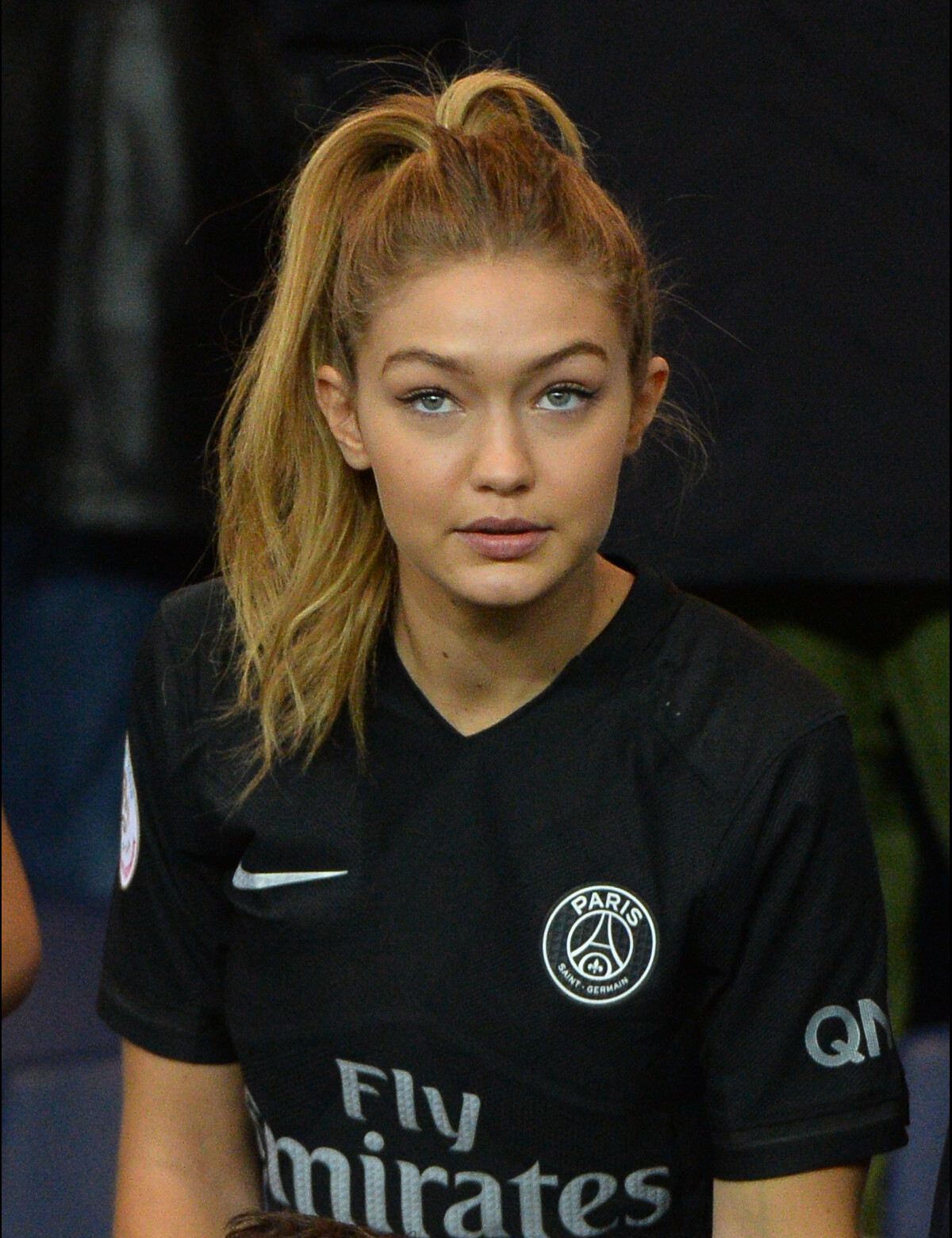 Photo : Gigi Hadid au match PSG-OM le 4 octobre 2015 à Paris - PureBreak