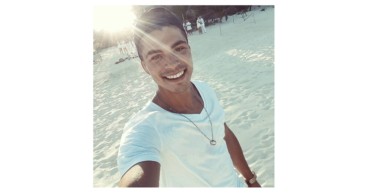 Carl Charron (The Game of Love) a participé à l'émission Vol 920 au ...