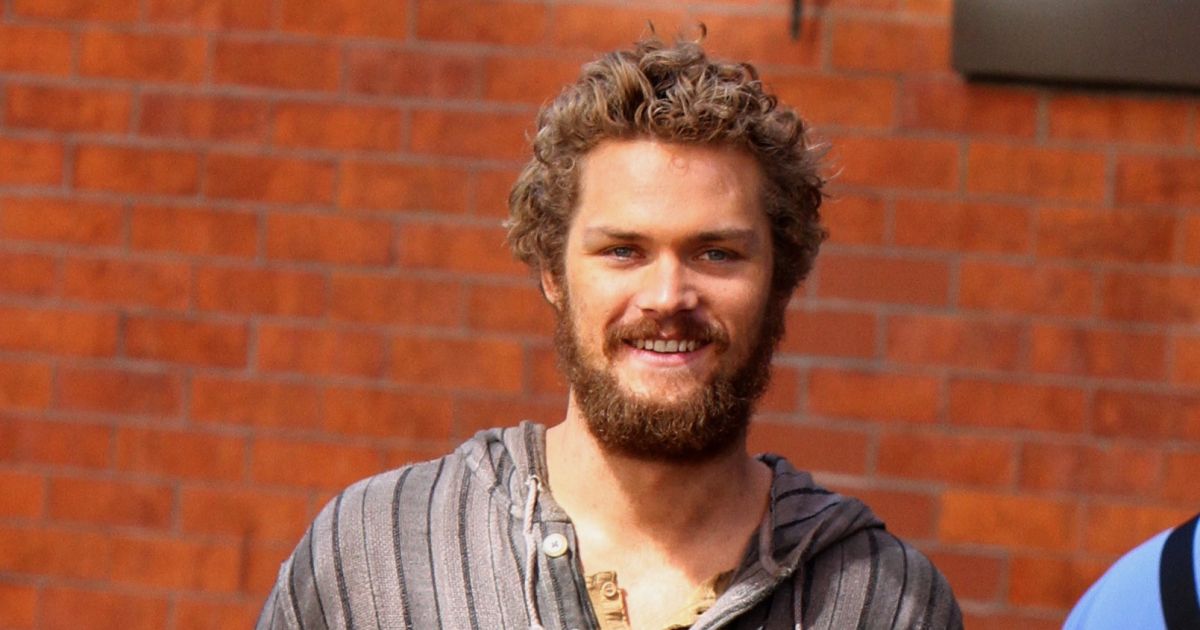Game Of Thrones Finn Jones Loras Dans La Vie Purebreak