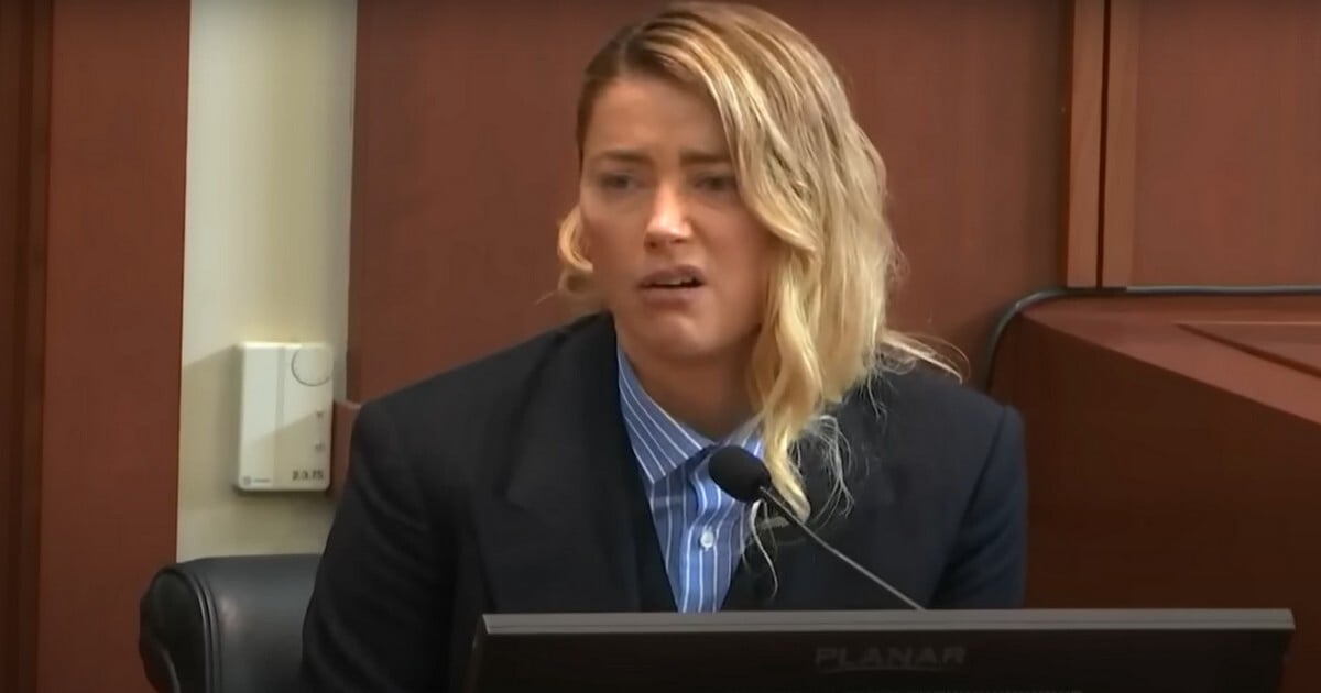 Amber Heard coupée d'Aquaman 2 à cause de Johnny Depp ? DC dément et ...