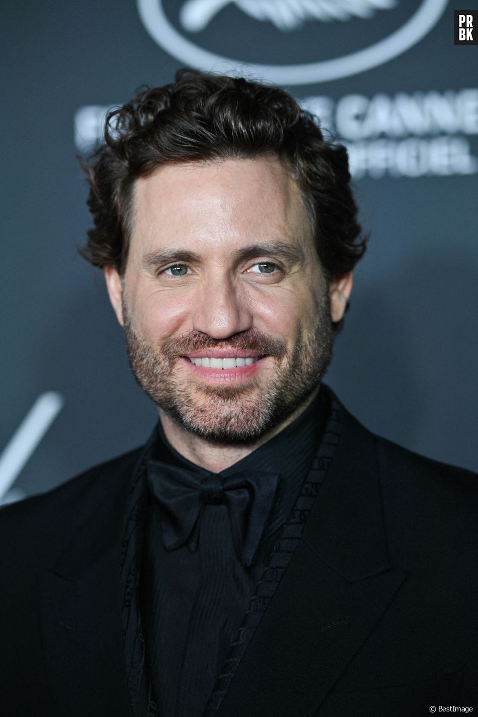 "Ozark en plus barré" : cette nouvelle série policière aussi chaotique ...