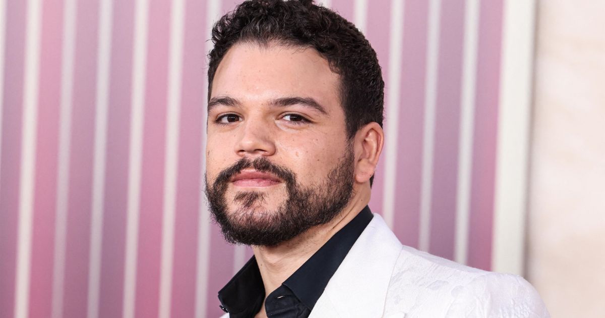 Josh Andres Rivera à la première Lionsgate Films du film Hunger Games ...