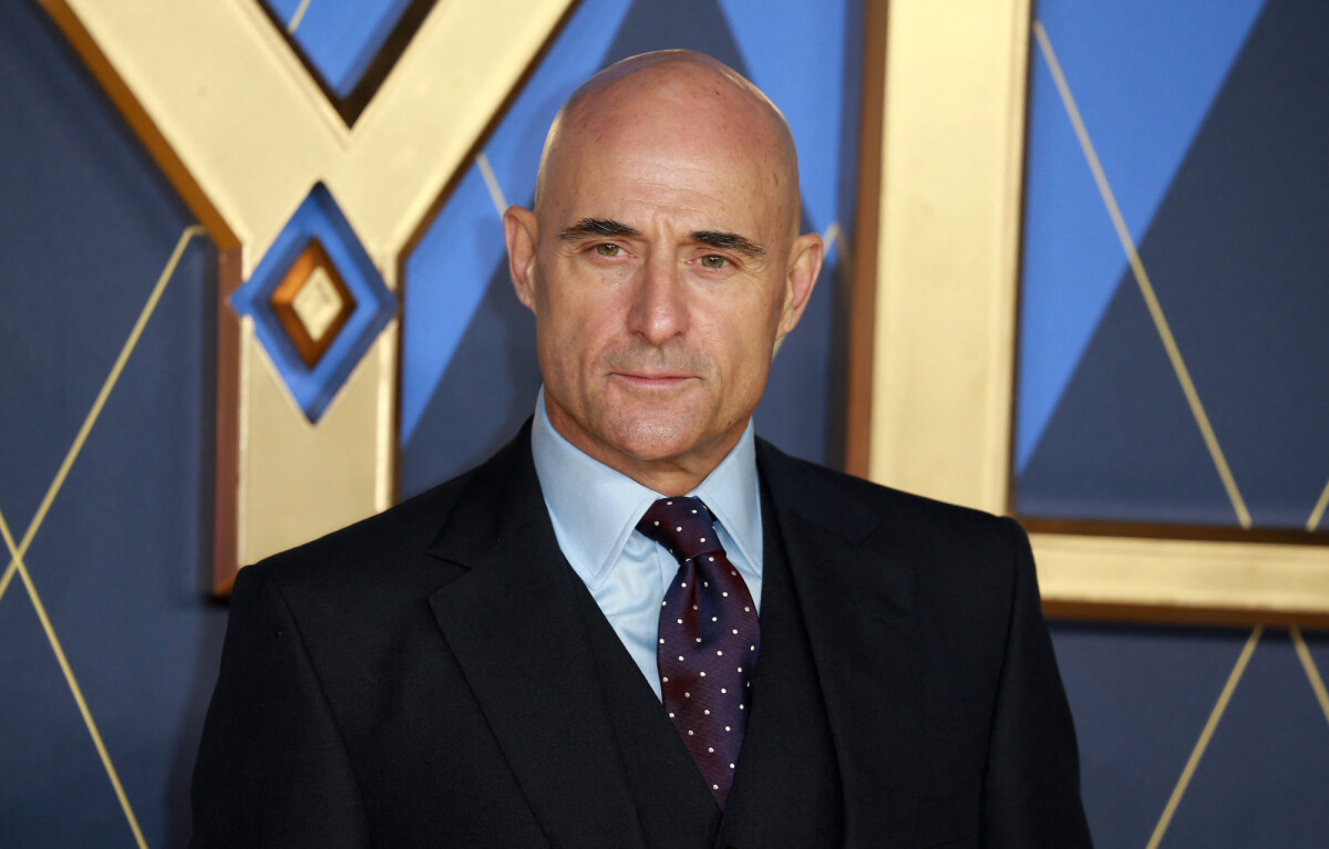 Photo : January 24, 2024, London, United Kingdom: Mark Strong attends ...