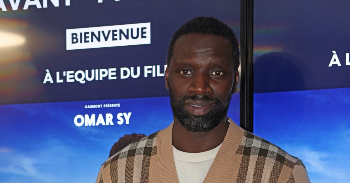 Omar Sy à l'avant-première du film Tirailleurs au cinéma CGR Bordeaux ...