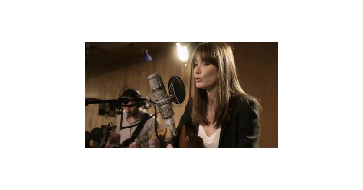 Carla Bruni : Chez Keith et Anita, un premier titre qui ne clashe pas ...