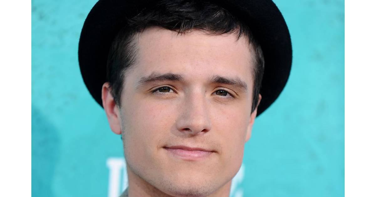 Josh Hutcherson a été aperçu à Los Angeles en train d'embrasser Claudia ...