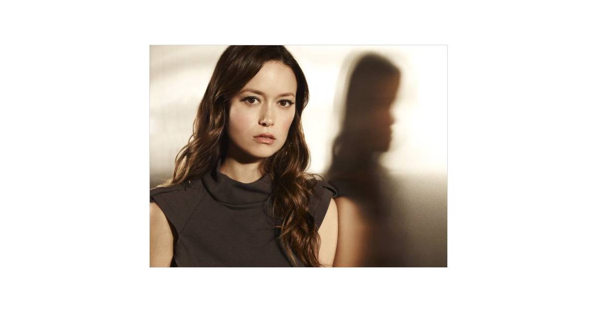 Arrow saison 2 : la sublime Summer Glau rejoint Oliver Queen (SPOILER ...