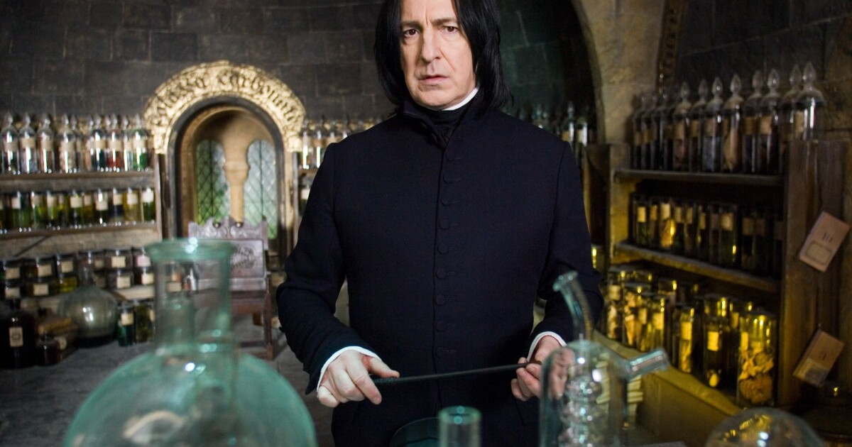 Harry Potter : ce sosie du Professeur Rogue va vous faire prendre l ...