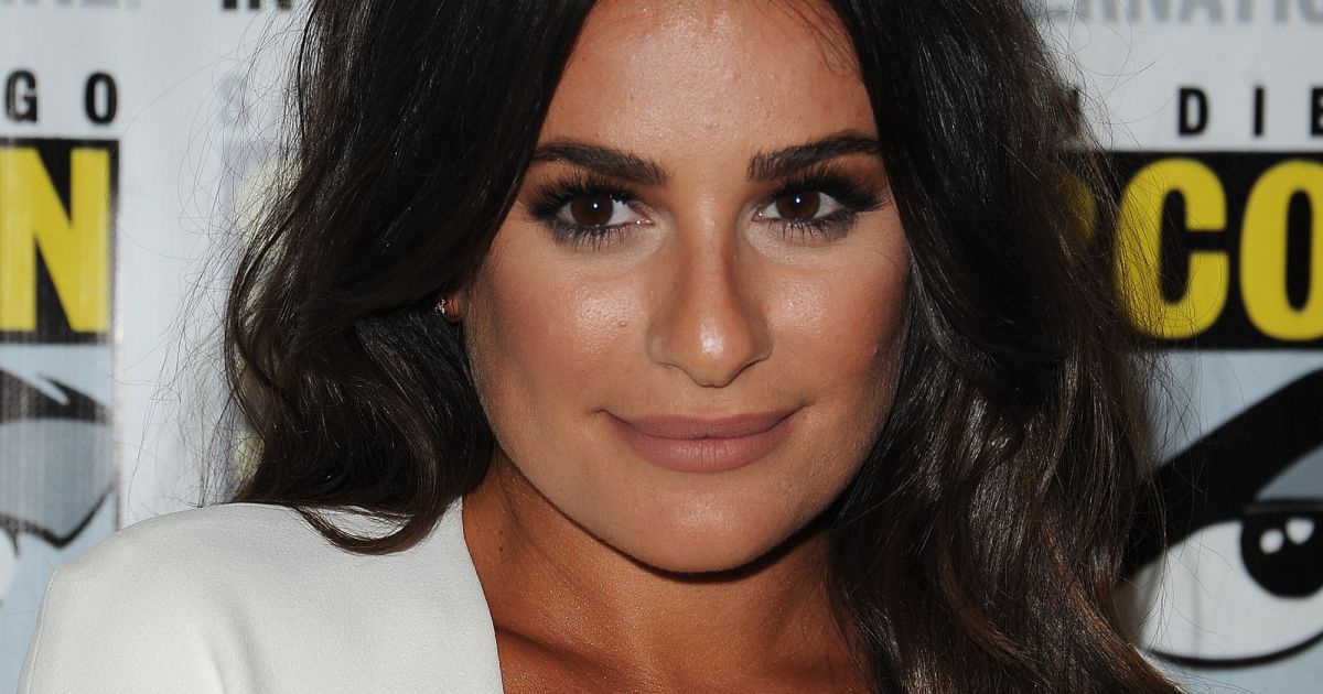 Lea Michele Entièrement Nue En Une De Magazine De Quoi Donner Des