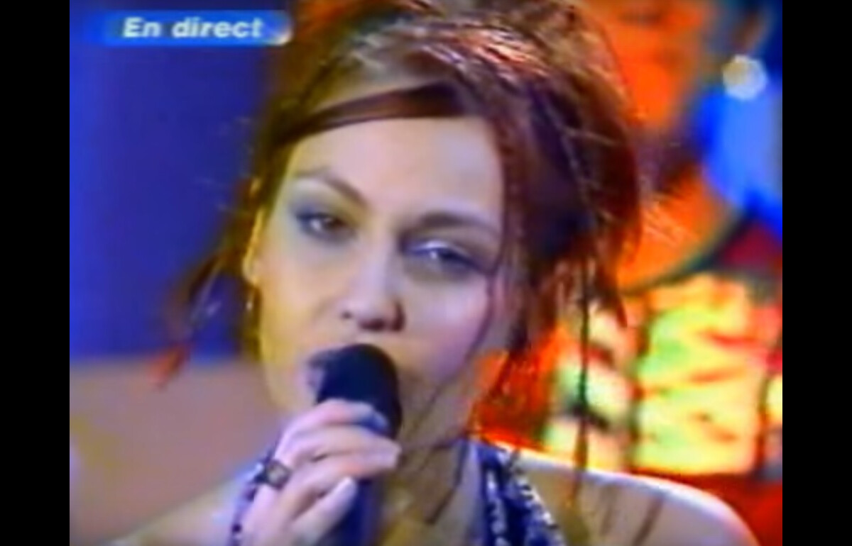 Photo : Jessica Marquez, chantant en duo avec Larusso dans Star Academy ...