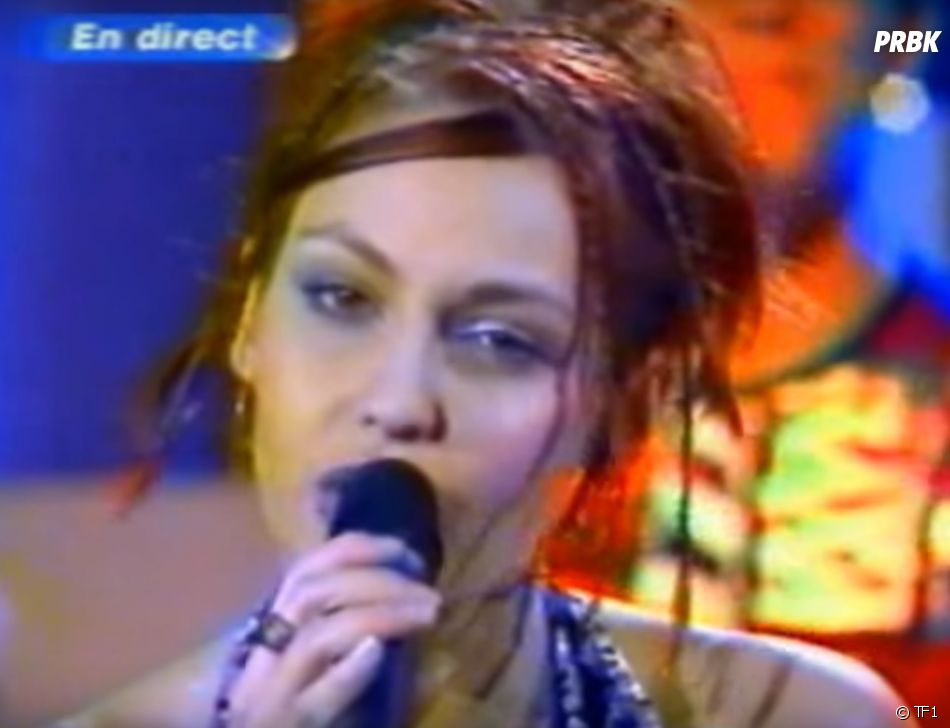 Jessica Marquez, chantant en duo avec Larusso dans Star Academy 1 ...