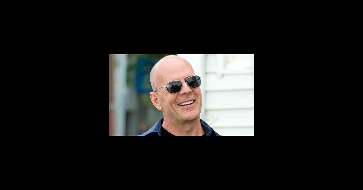 Red ... La première bande annonce en VO du film avec Bruce Willis ...