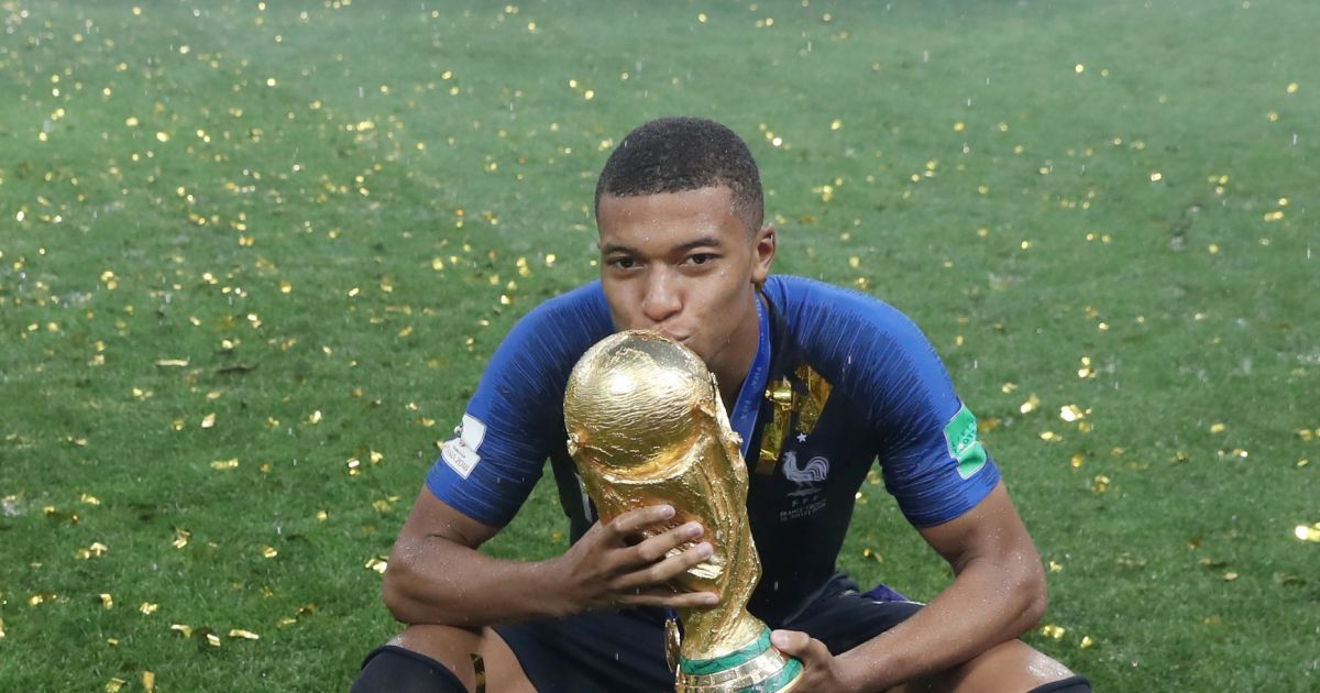 Kylian Mbappé Champion de Twitter : il domine le top des tweets les ...