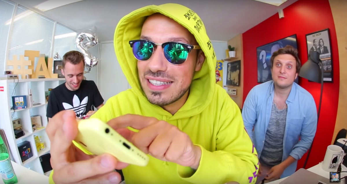 Photo : Confinement : Squeezie, McFly & Carlito... les youtubeurs s ...