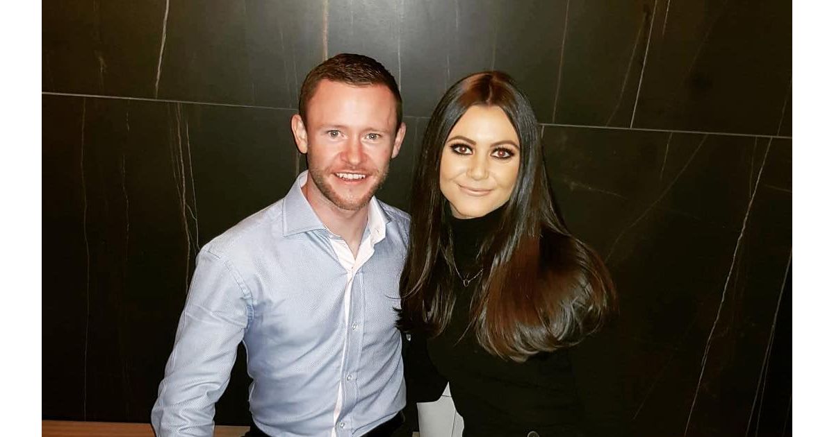 Devon Murray et sa compagne Shannon sont parents d'un petit garçon ...