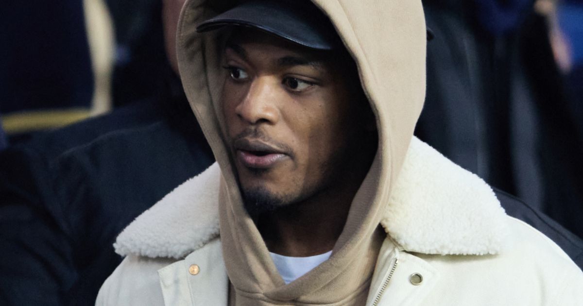 Le rappeur Niska - People dans les tribunes lors du match de ...