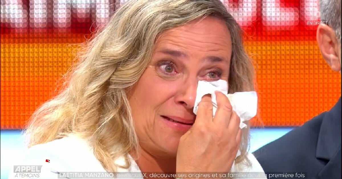 "Elle est avec nous ce soir" : après 48 ans, une femme retrouve sa tante et sa demi-soeur grâce ...