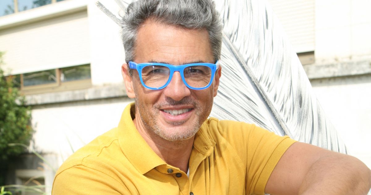 Julien Cohen lors du 32ème salon du livre de Cosne-Cours-sur-Loire le ...