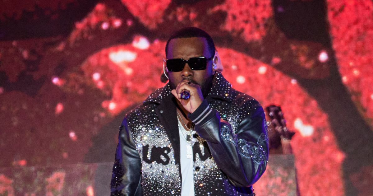 Exclusif - Gims - Enregistrement de l'émission La fête de la Musique à ...