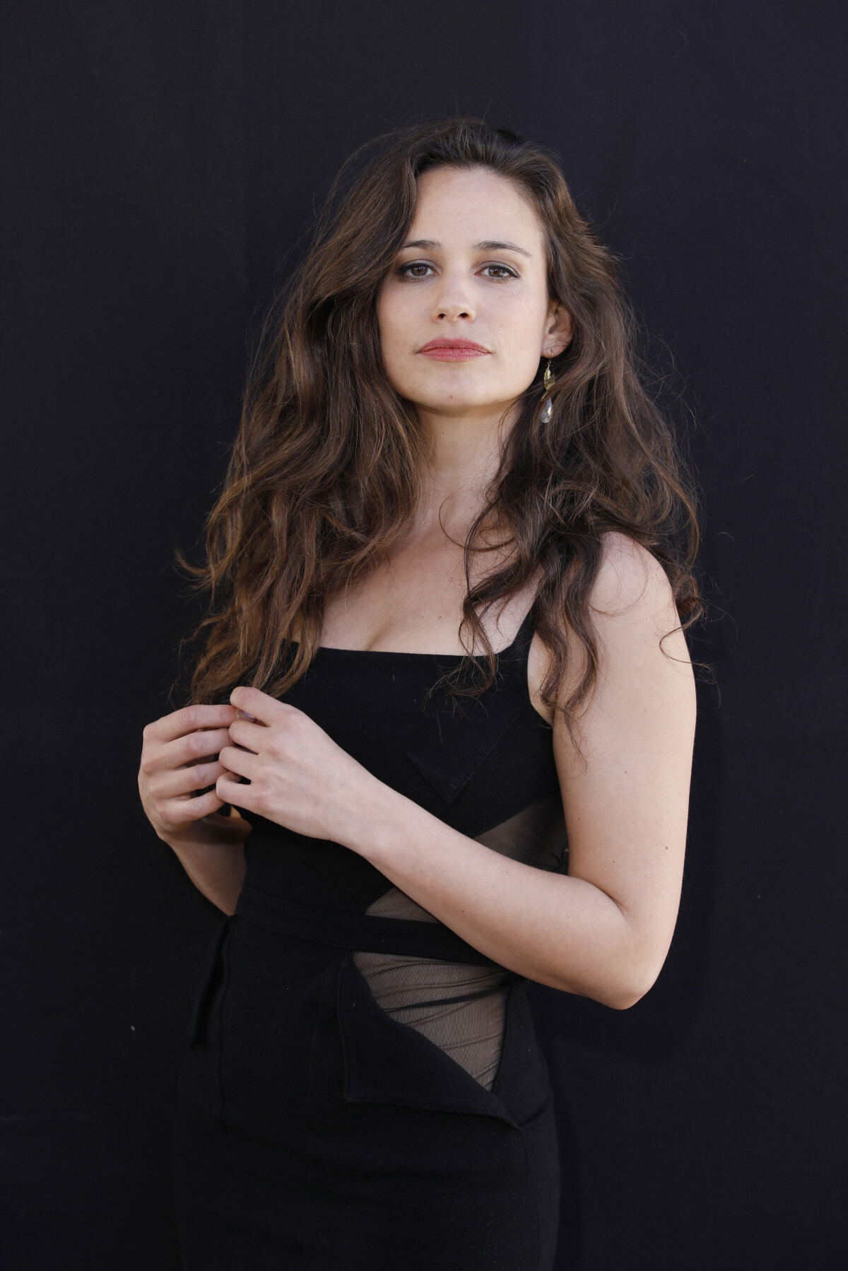 Photo : Lucie Lucas - Photocall avec les acteurs de la série "Cannes ...