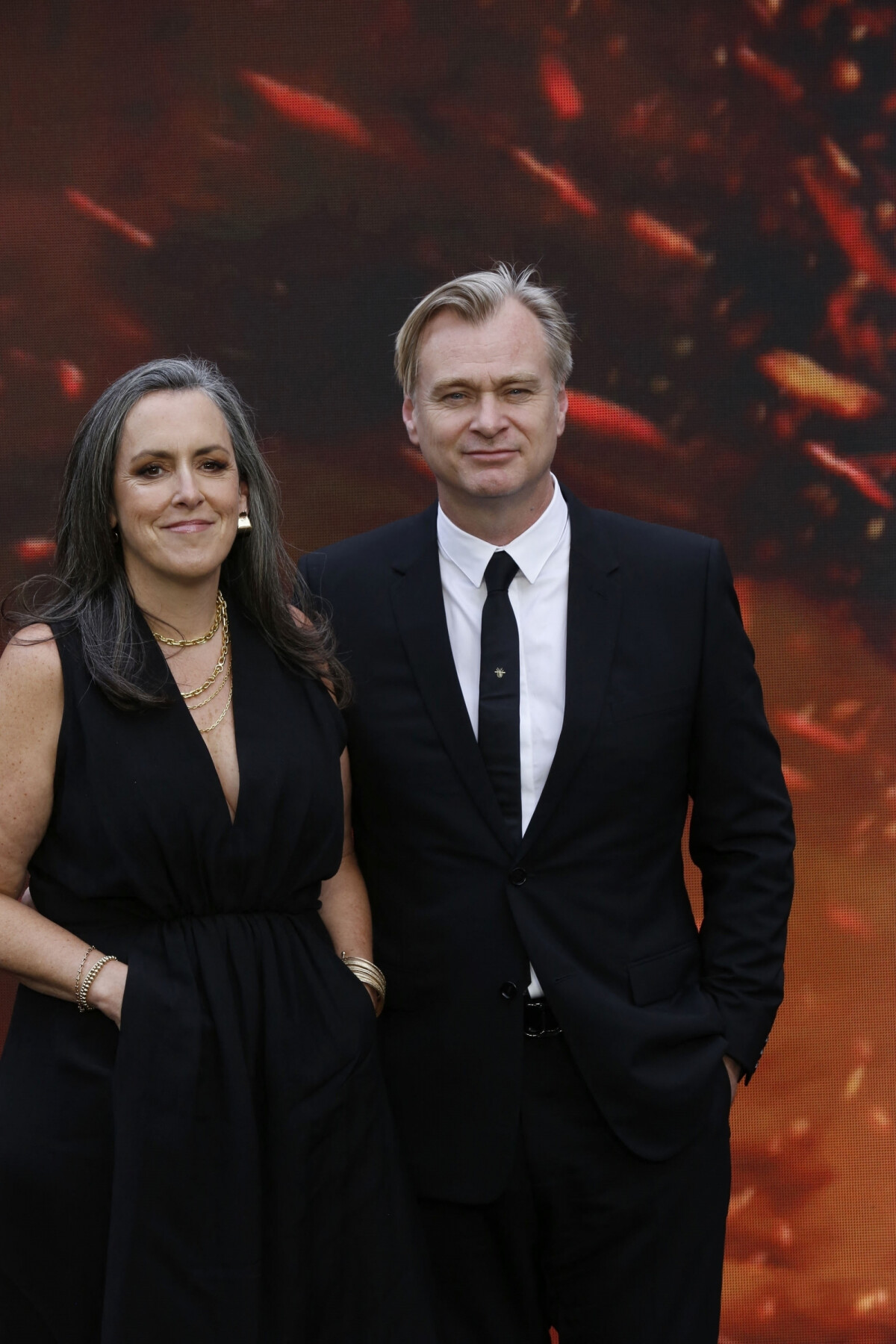 Photo : London, UNITED KINGDOM - Cast walk the 'charred' black carpet ...