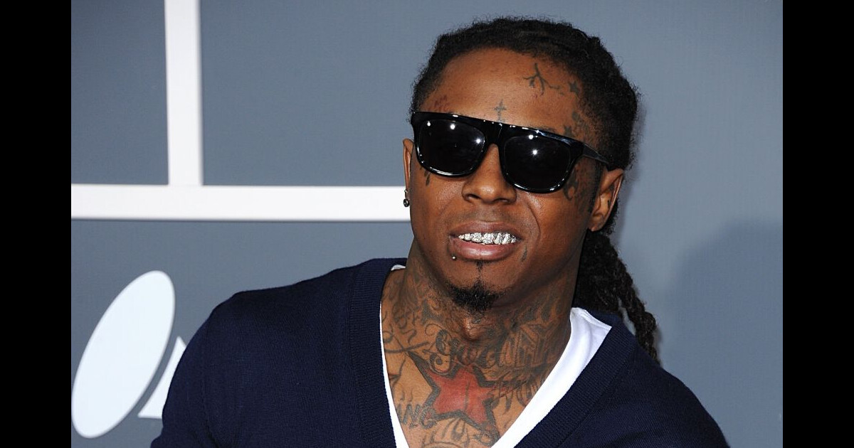 Lil Wayne : mea culpa sur Twitter après le drapeau piétiné dans son ...