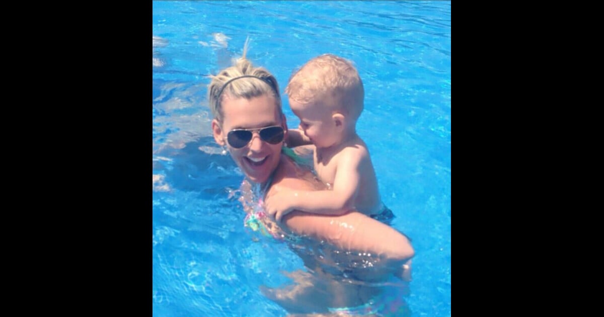 Amélie Neten (Les Anges 5) : photo complice avec son fils Hugo pendant ...